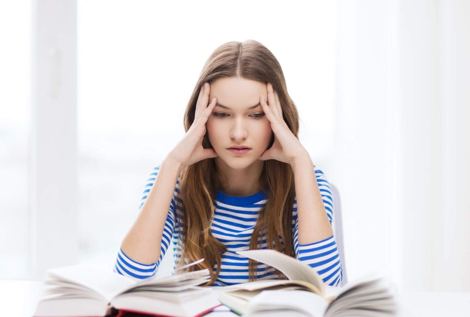 Academic Burnout Signs, Causes, and Ways to Help Students